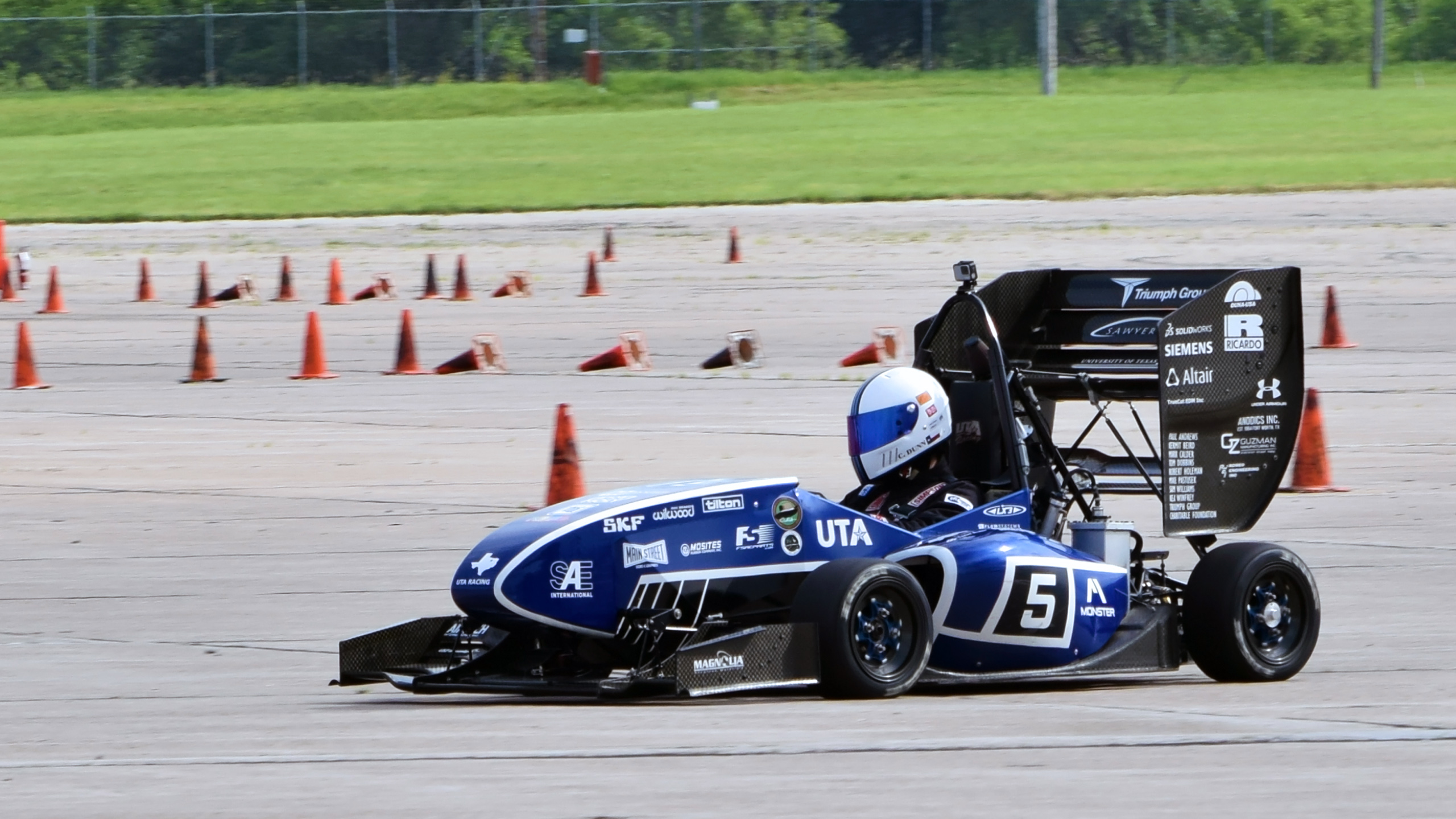 2019 Year in Review - UTA Racing Formula SAE Team